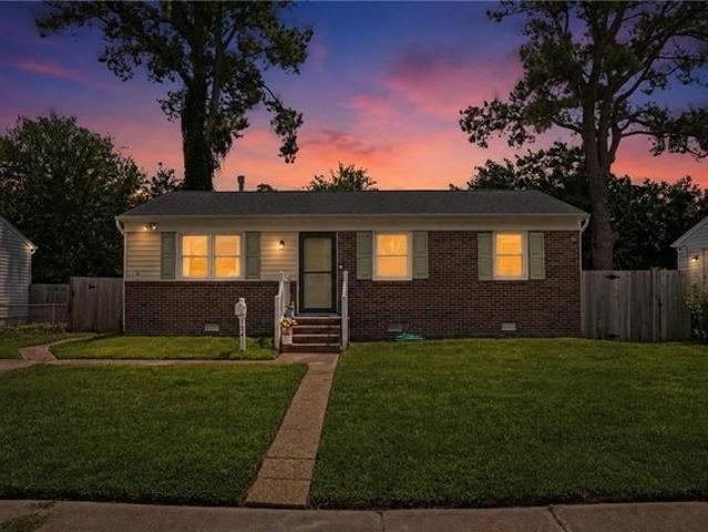 124 Alaric Dr, Hampton, VA 23664