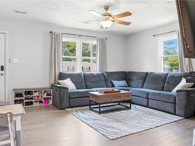 124 Alaric DR