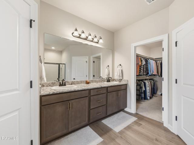 124 Alpine Meadows Ln, Lafayette, LA 70506 | MLS #RA2600000