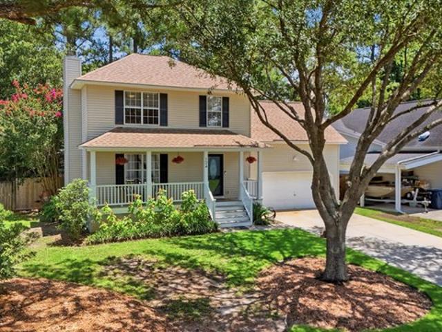 124 Apache Dr, Summerville, SC 29483