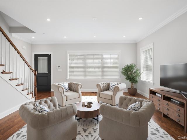124 B Maple Avenue