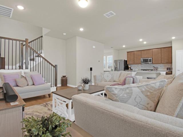 124 Barret Dr