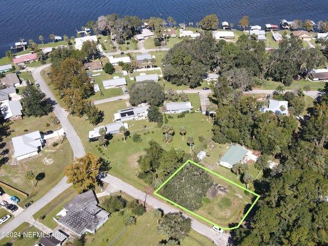124 Bellray Dr, Satsuma, FL 32189