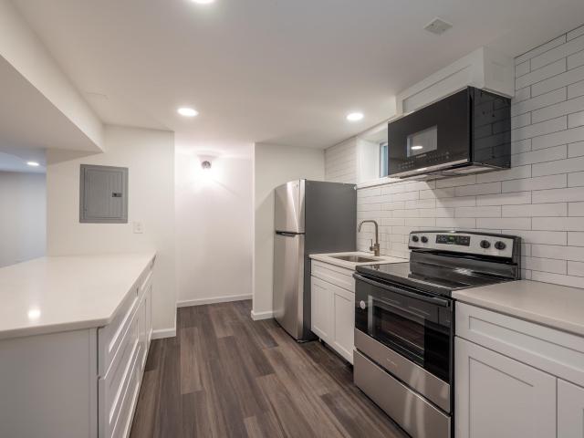 124 Bentley Ave