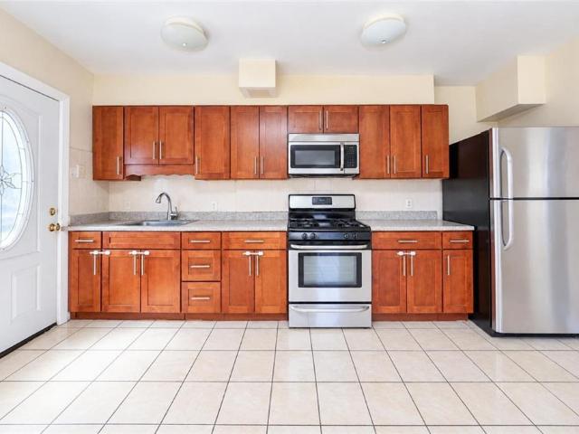 124 Brightwater Court