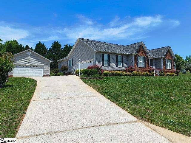 124 Brooke Lee Circle