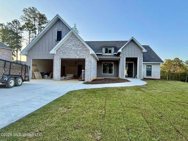 124 Brookhollow Blvd, Hattiesburg, MS 39402