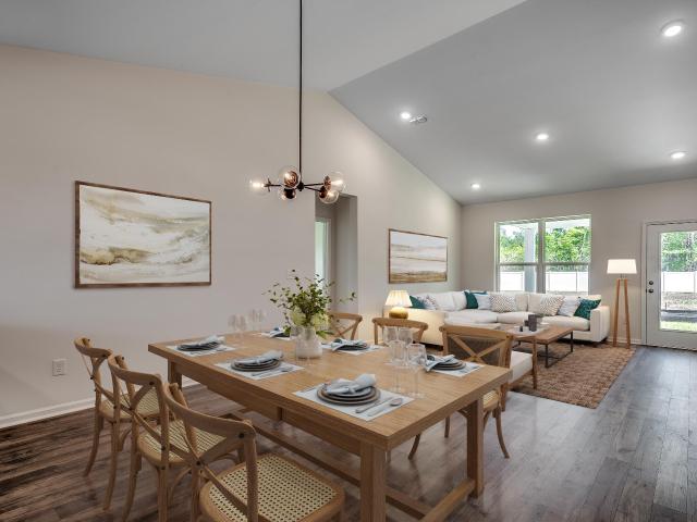 124 Buckingham Dr