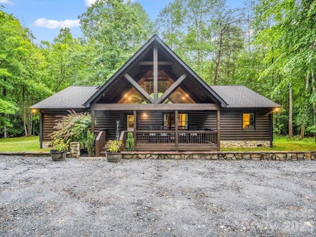 124 Golden Creek Trl, Union Mills, NC 28167