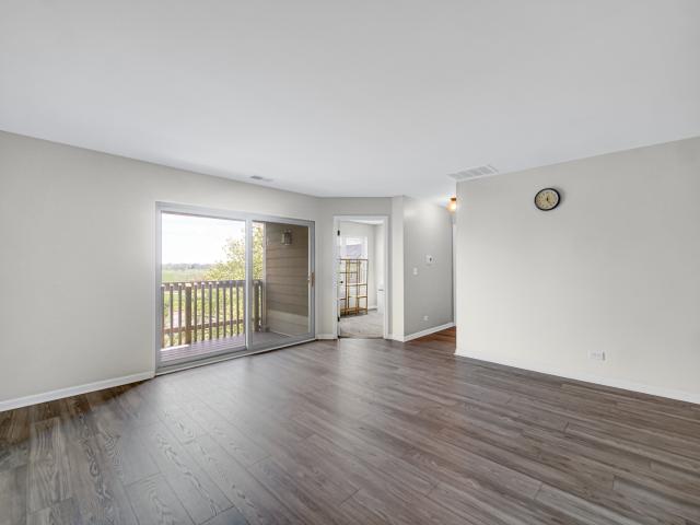 124 Glengarry Drive # 302