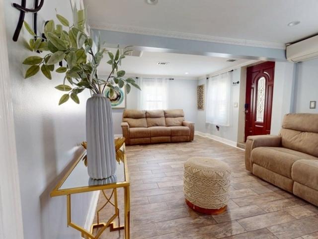 124 Green St