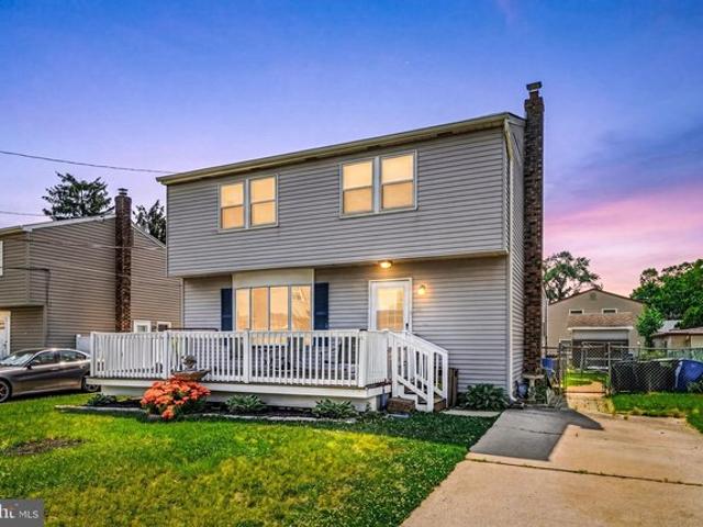 124 Dobbs Ave, Bellmawr, NJ 08031