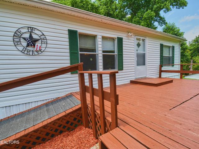 124 Davis Rd