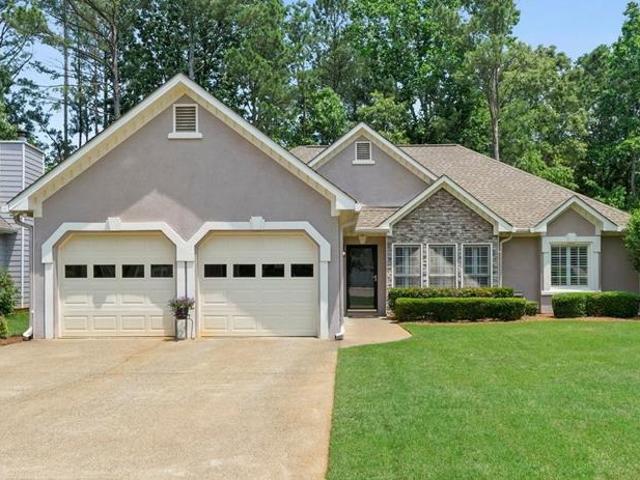 124 Dragging Canoe, Woodstock, GA 30189