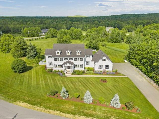 124 Dunton Cir, Hampden, ME 04444