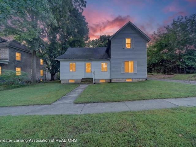124 E Clinton St, Hastings, MI 49058