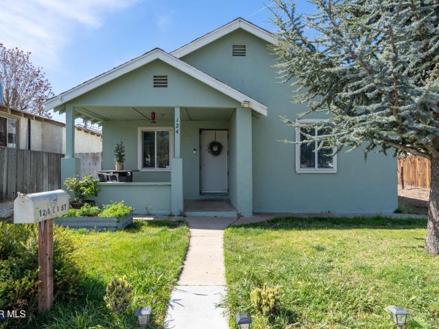 124 E I Street