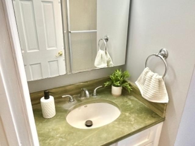 124 E Main St # 215