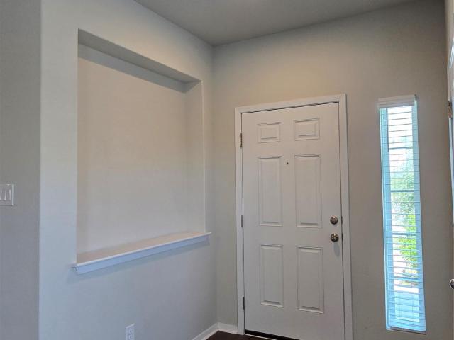 124 Edward R Gaytan St