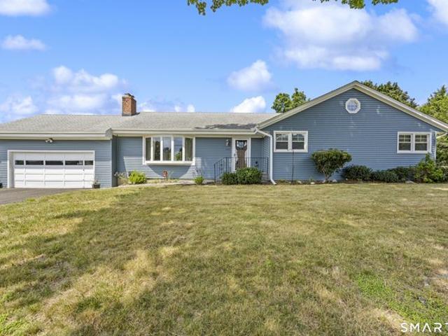 124 Elliott Rd, Trumbull, CT 06611