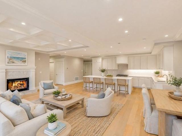 124 Elm St Unit 307, Cohasset, MA 02025