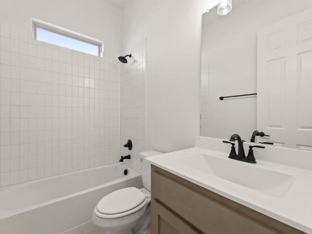 124 Evanston Ct, Rhome, TX 76078 | MLS #21296