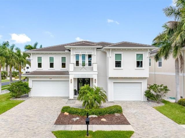 124 Forest Hills Dr, Redington Shores, FL 33708