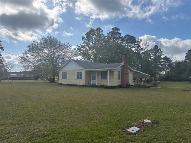 124 Kastanek Rd, Deville, LA 71328
