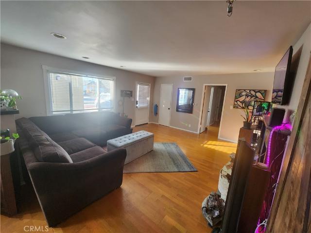 124 Hastings