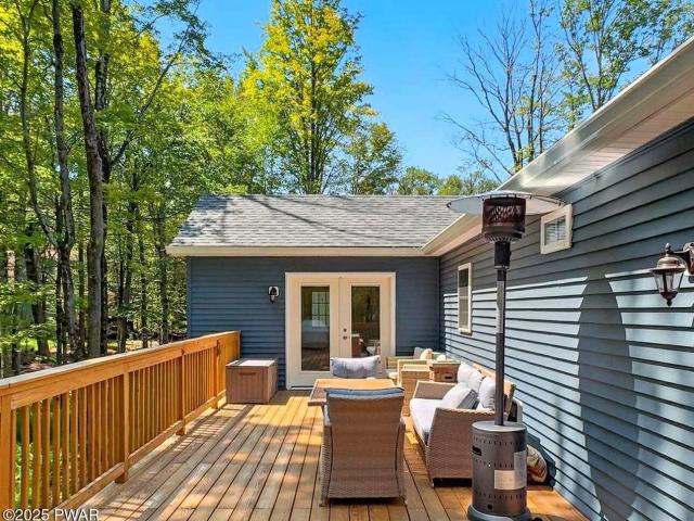 124 Oak Circle