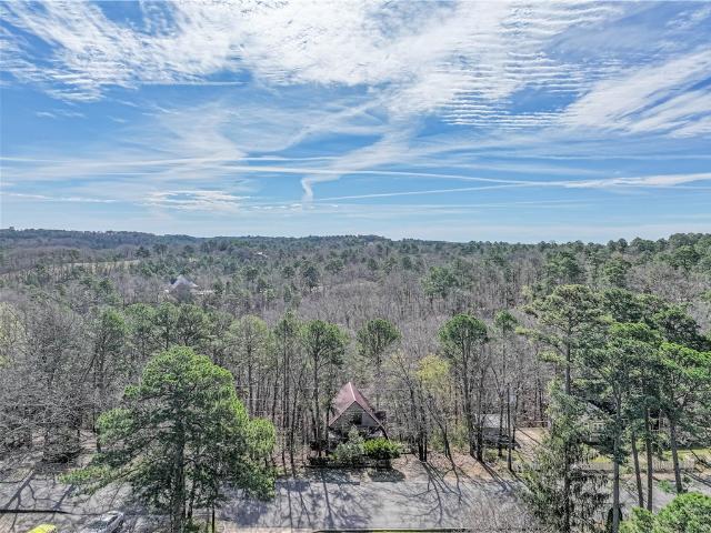 124 Oakridge Drive