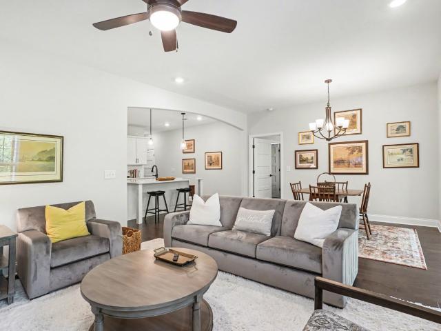 124 Owl Hollow Rd
