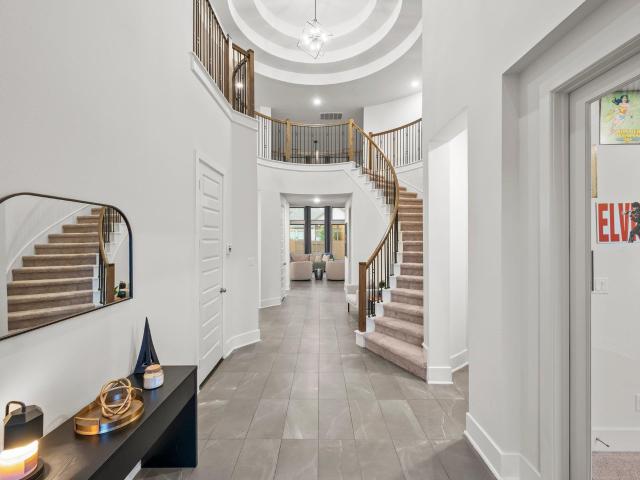 124 Low River Ln