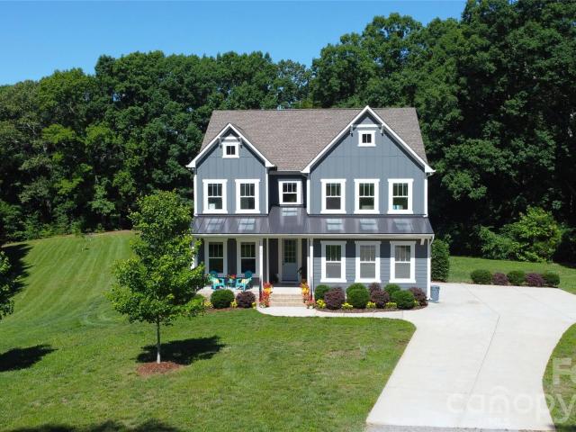 124 Lorenzo Lane