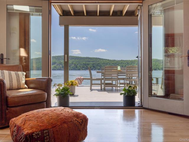 124 Lake Shore Road
