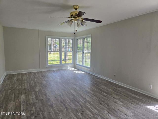 124 Lakeshire Drive