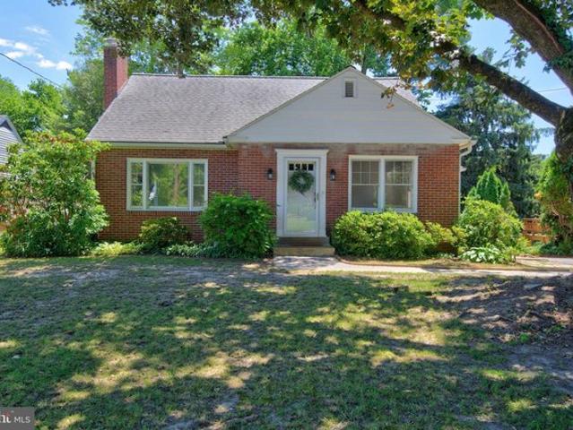 124 Landis Ave, Millersville, PA 17551