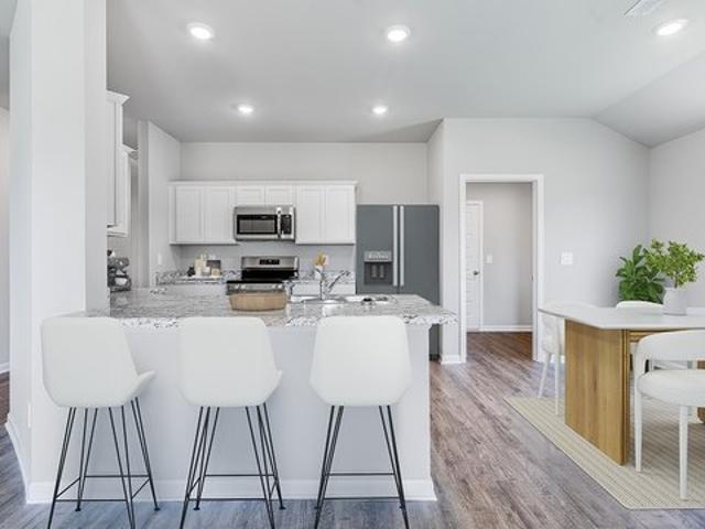 124 Legend Dr, Meridianville, AL 35759