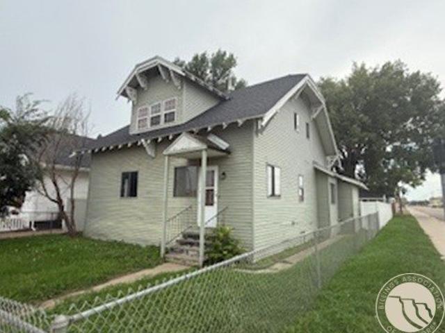 124 Lincoln Ave NW, Sidney, MT 59270