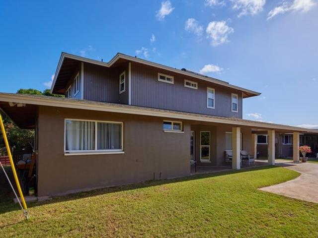 124 Molokai Akau St, Kahului, HI 96732