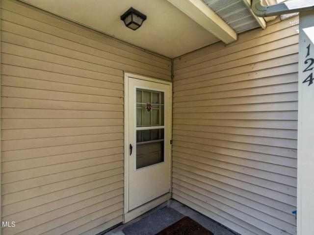 124 Monmouth Way