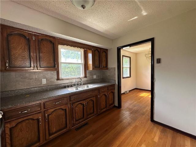 124 N 23rd St, Lexington, MO 64067 | MLS #2604