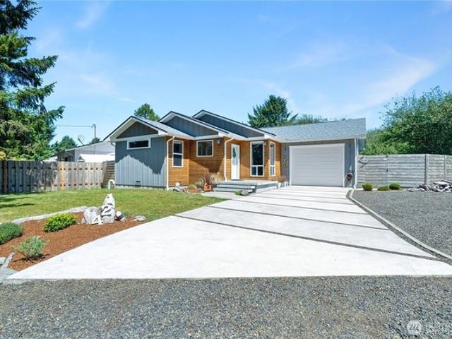 124 N Wynoochee Dr SW, Ocean Shores, WA 98569