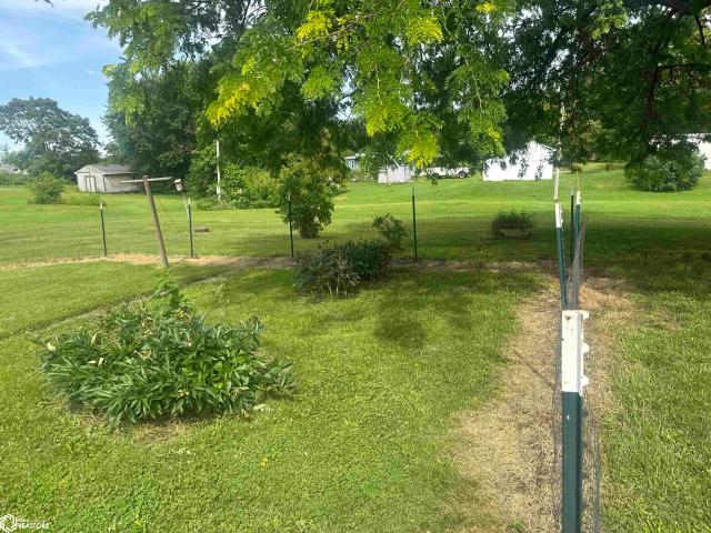 124 N Cross Street