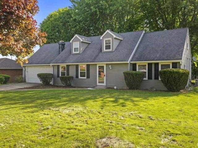 124 N Roby Dr, Anderson, IN 46012