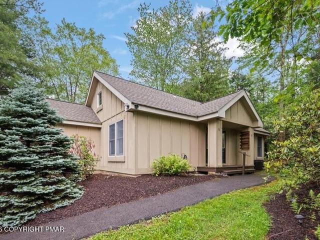 124 Nawakwa Rd, Pocono Pines, PA 18350