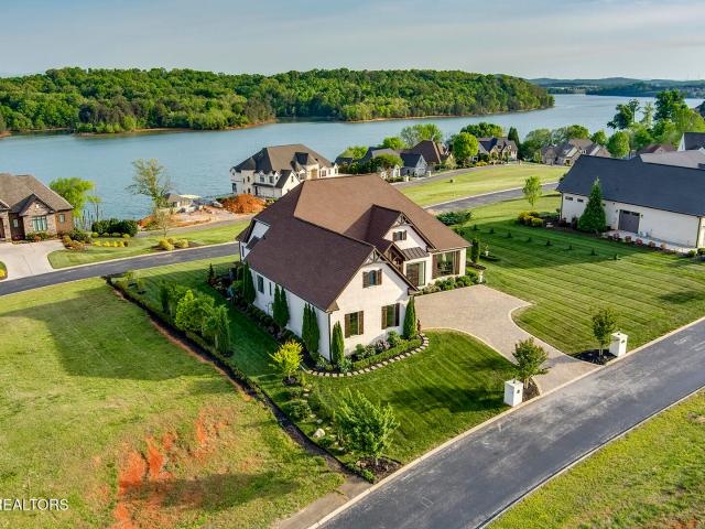 124 Nightingale Drive