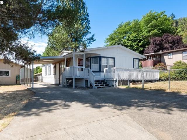 124 NW Trust St, Roseburg, OR 97471