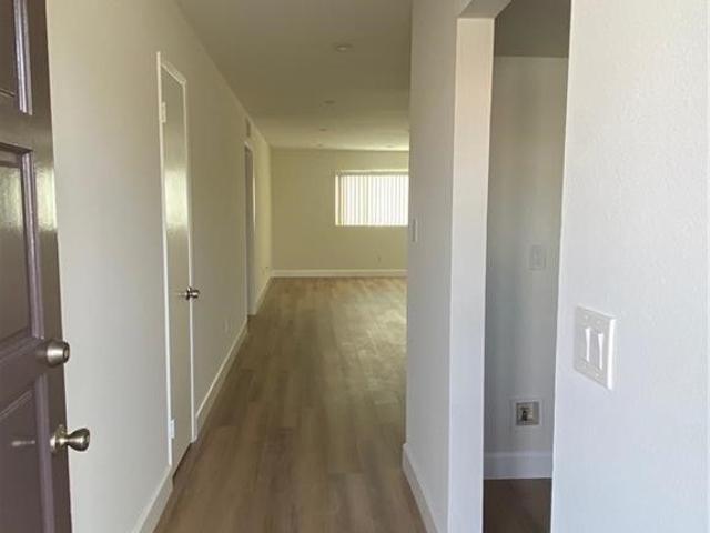 124 S Belmont Street 7