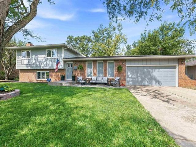 124 S Estates Dr, Salina, KS 67401